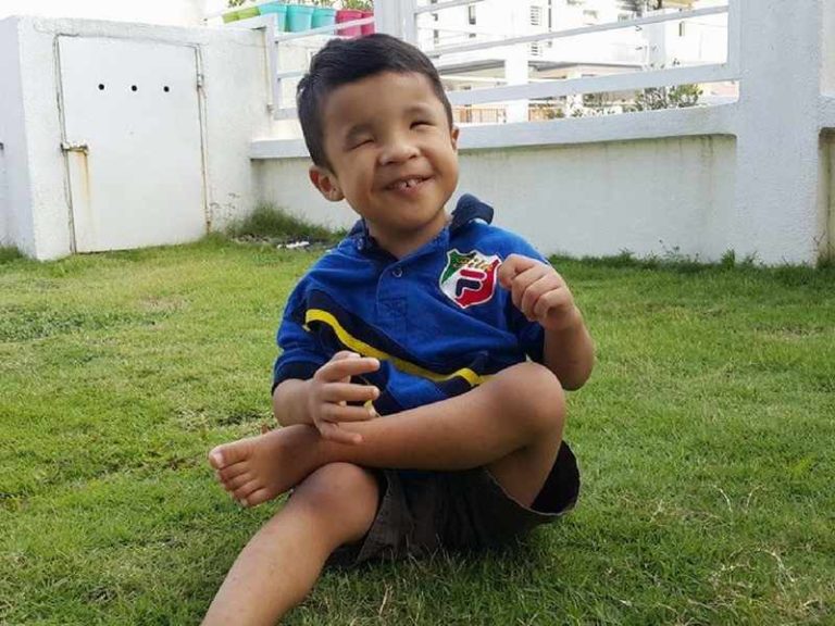 [VIDEO] Tidak Dapat Melihat dan Hidap Autism, Aqeel Hafal Surah Yassin ...